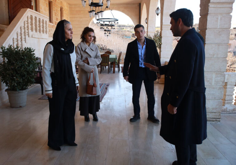 'Cihan Albora büyük sabır taşı' - Radikal